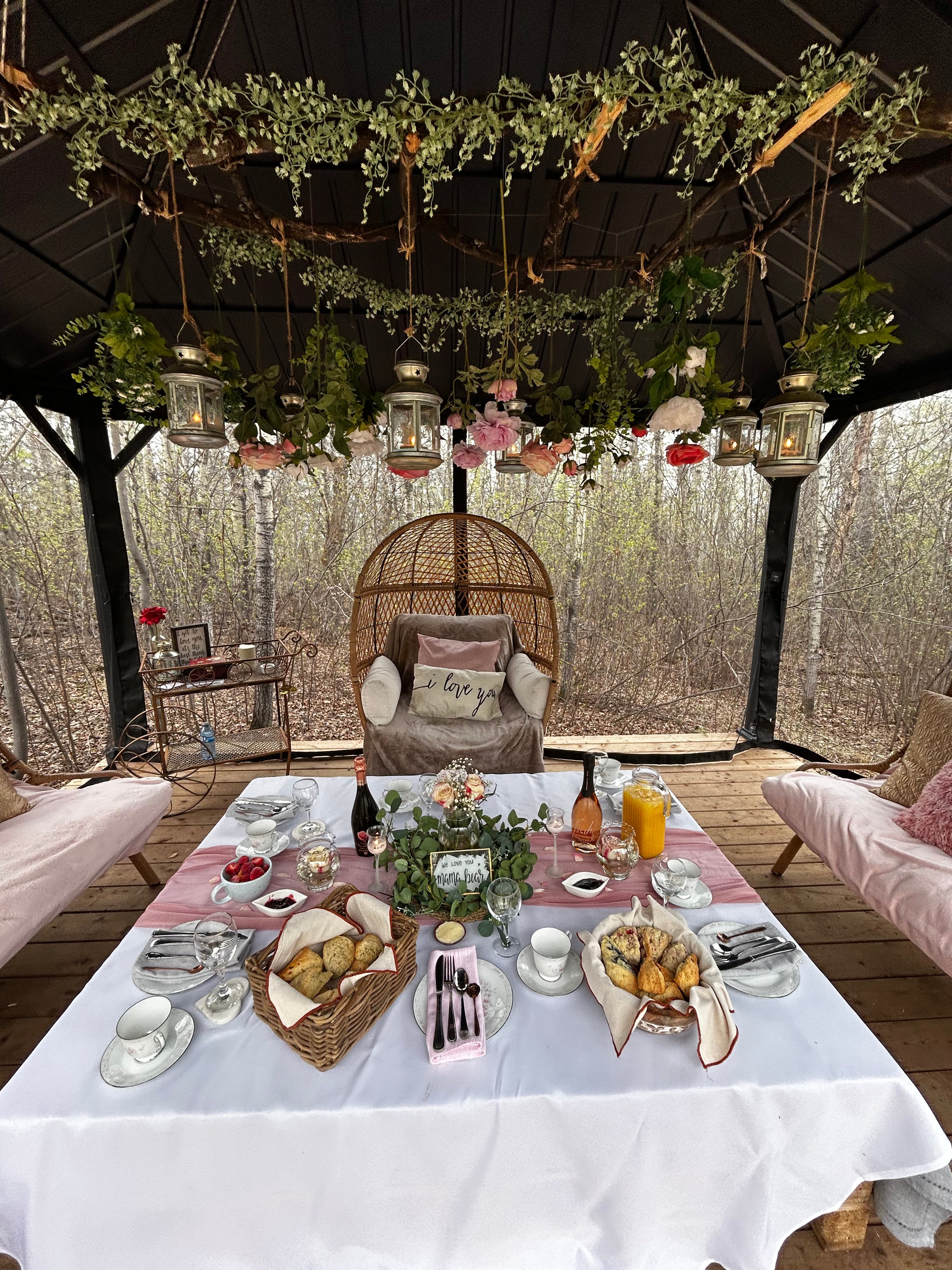 Mama's High Tea Picnic – Picnics In The Forest